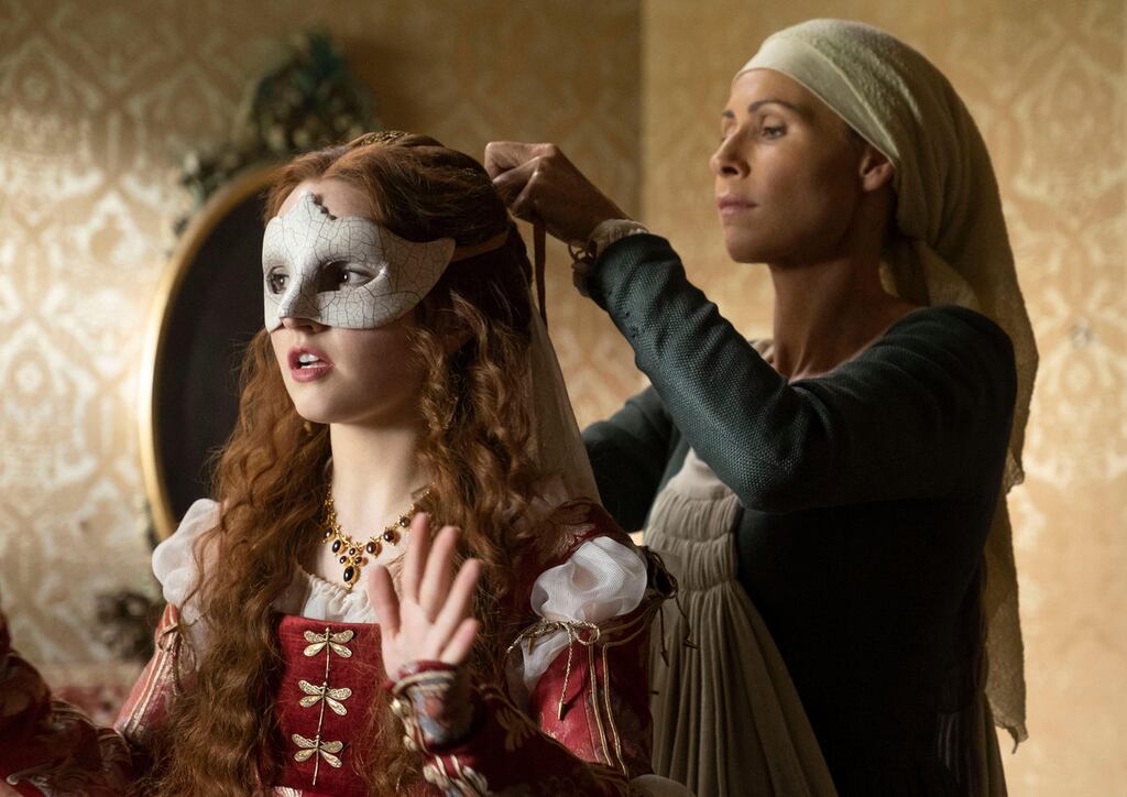 ‘Rosaline’ on Hulu Review - Puts a Juicy Enemies-to-Lovers Twist on ...