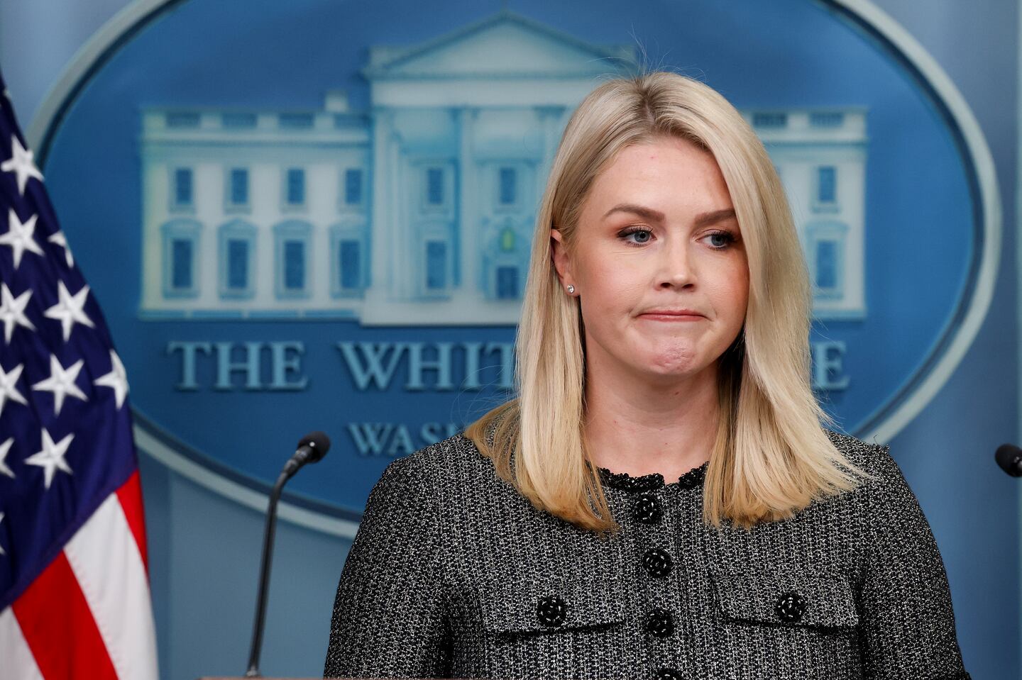 Donald Trump, 79, Makes Awkward Joke About ‘Grabbing’ Karoline Leavitt ...