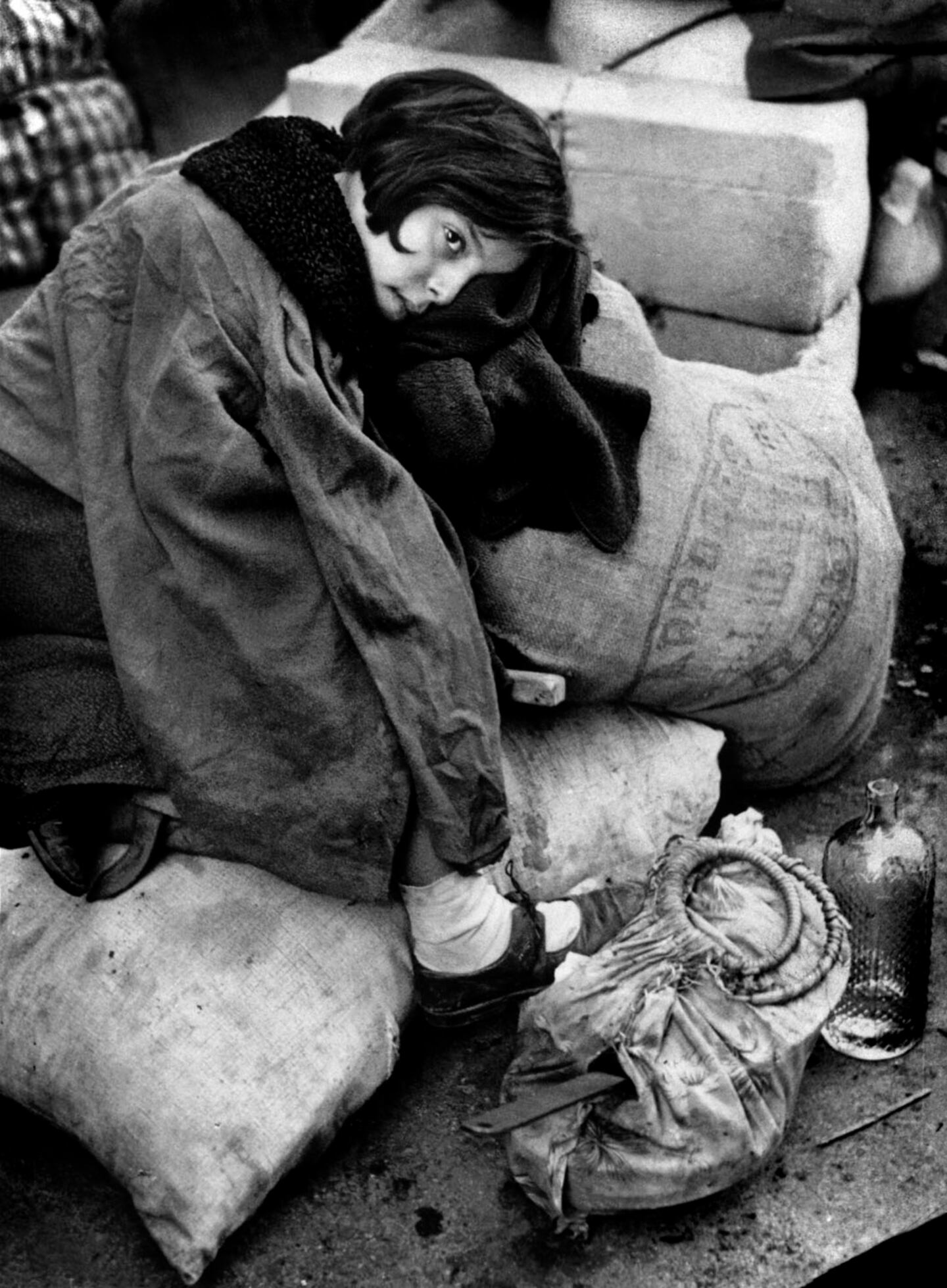 Robert Capa at 100 (PHOTOS)