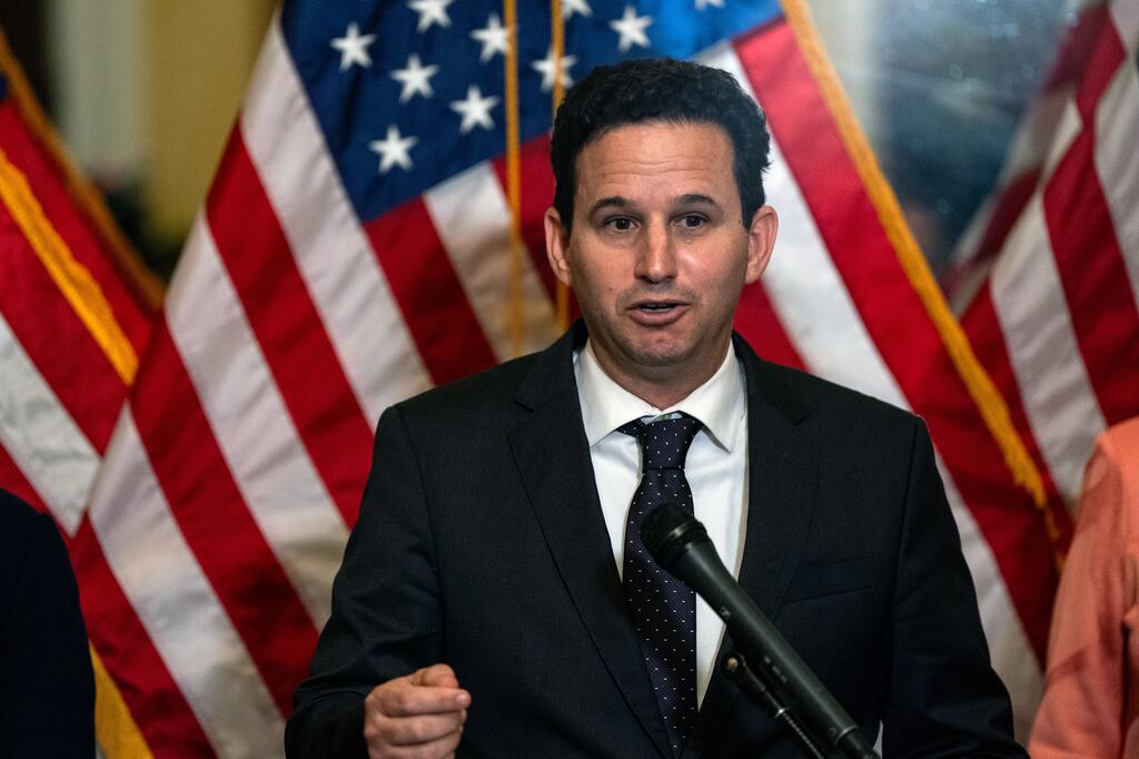 Top Dem Sen. Brian Schatz Slams Kamala Harris for Using Words Nobody ...