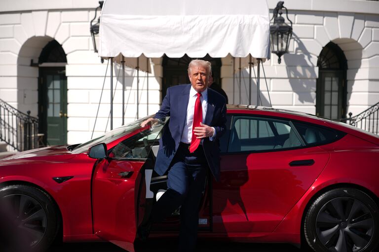 Trump Has a New Tesla But He’s Driving America Over a Cliff