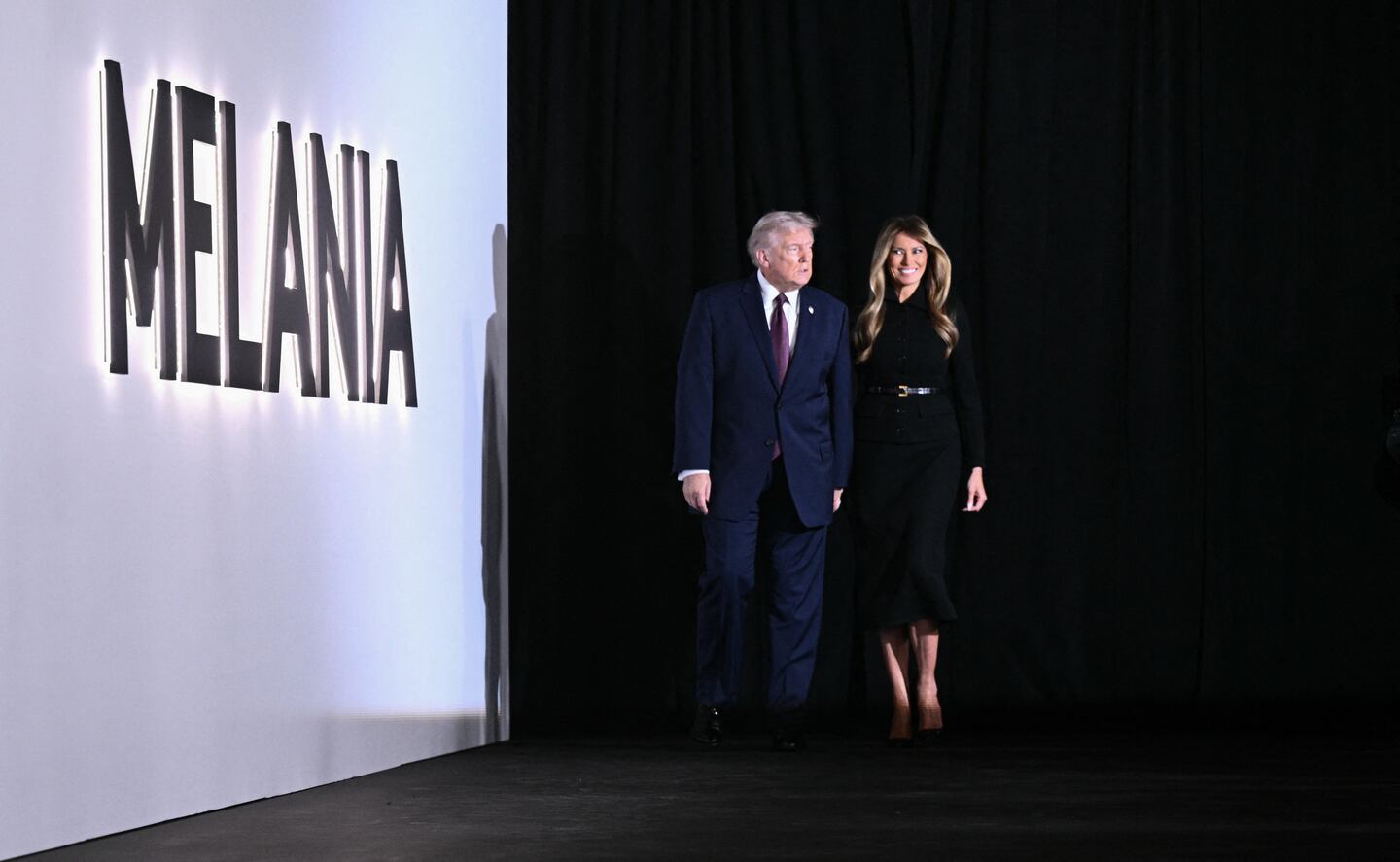 Melania’s Awkward Answer When Asked to Give Three-Word Description of ...