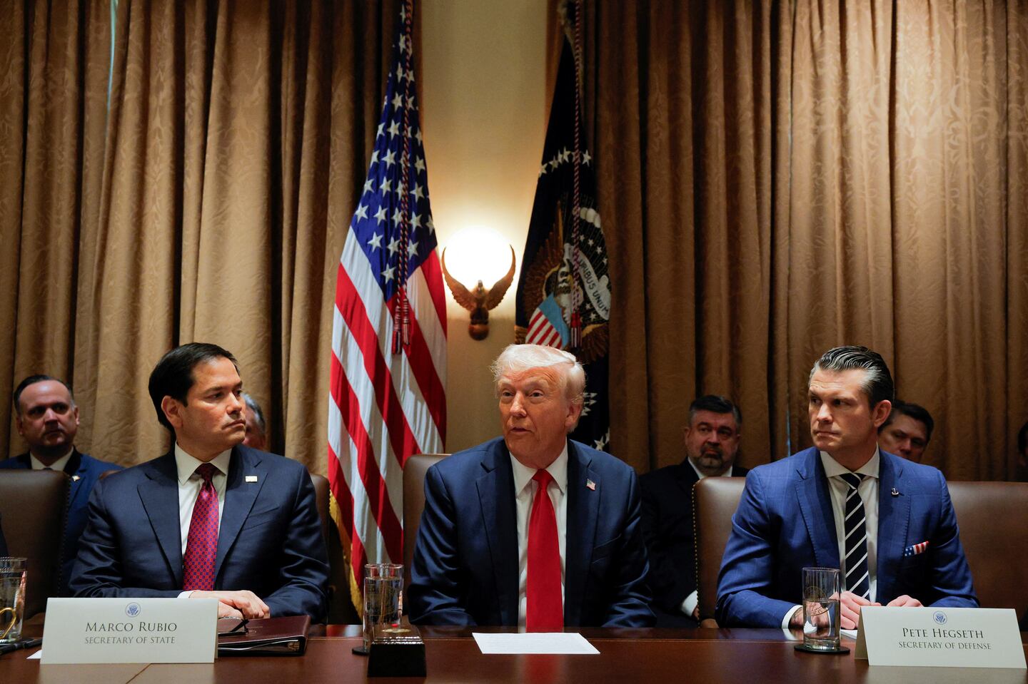 Shocked GOP Insiders Accuse JD Vance of Working Against Donald Trump