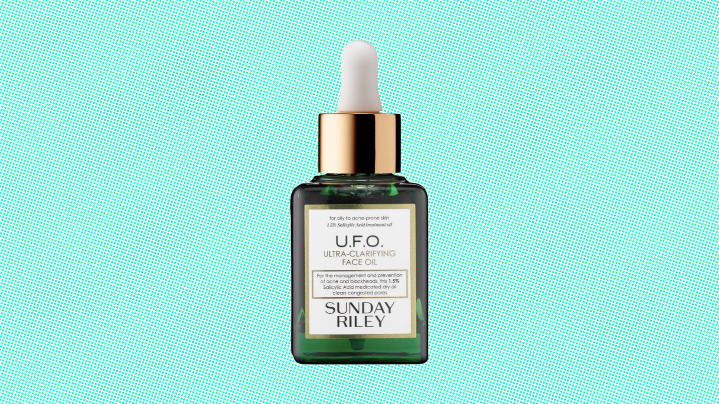 Start Wearing Facial Oil For Better Skin