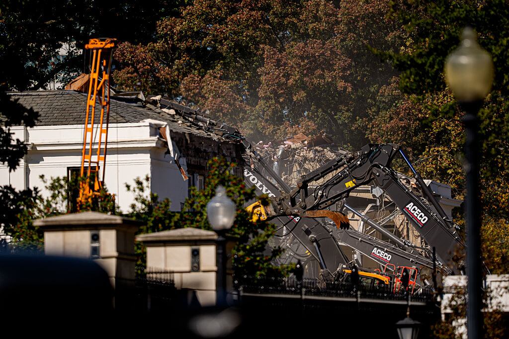 MAGA Melts Down at Hillary Clinton for Attacking Donald Trump’s East ...