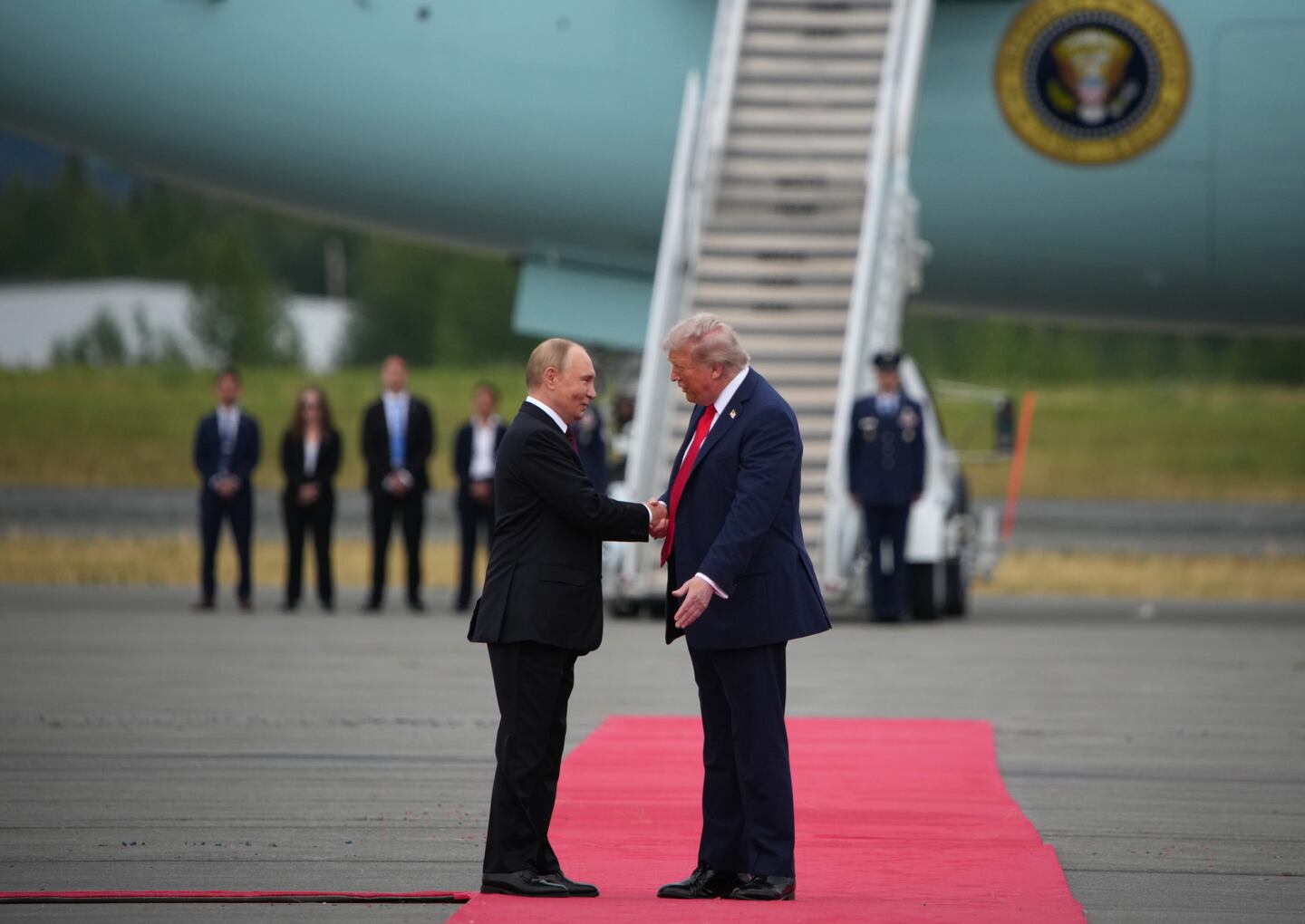 RFK Jr. Exposes Trump’s Trolling of Putin Over Russian Leader’s Height