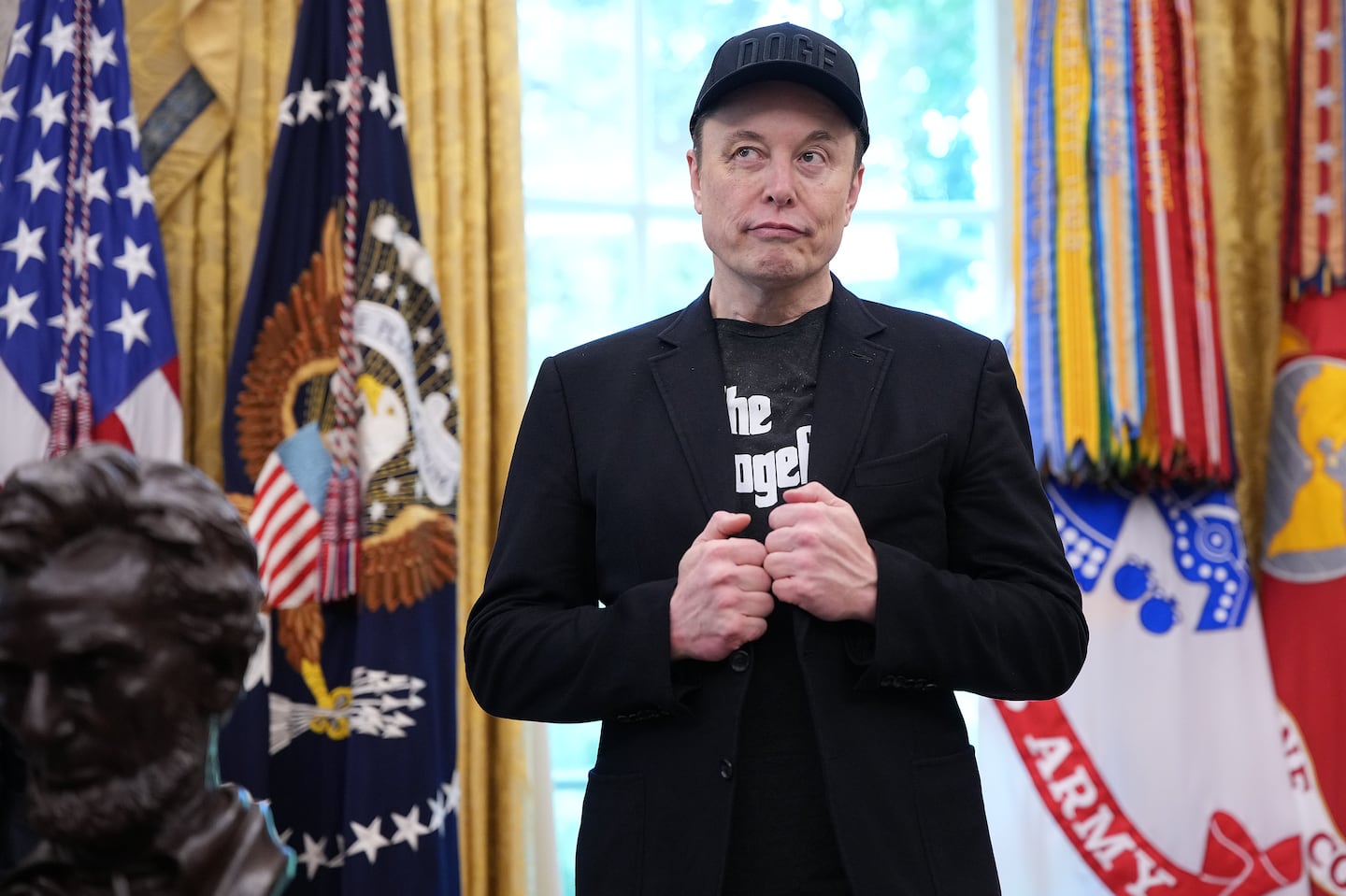 Musk Gives Crazy Explanation for Sporting Black Eye in Oval Office with ...