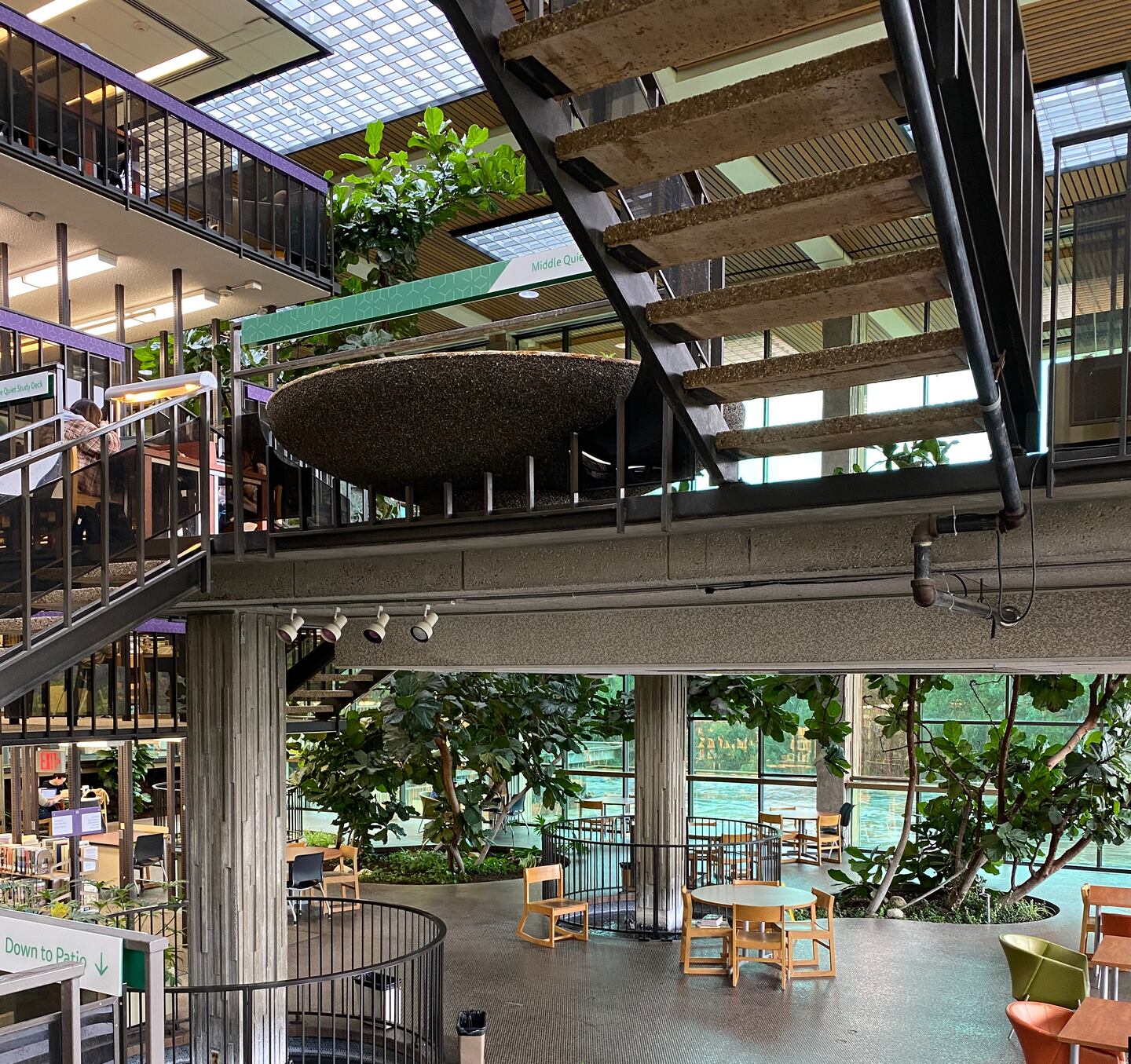 You Must Cover Your Eyes to See this Amazing Library