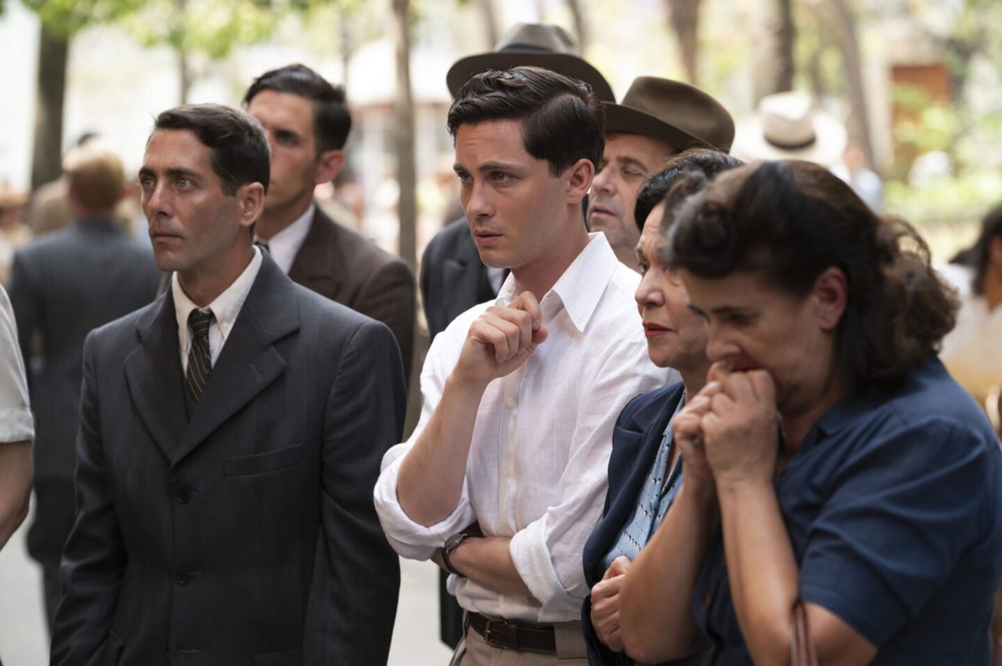 ‘We Were the Lucky Ones’: Thomas Kail on the Emotional Finale Episode