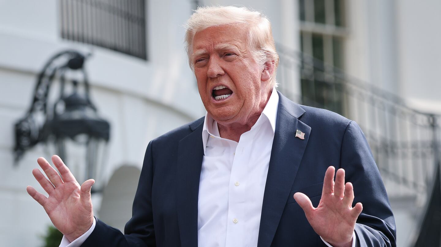 Gabbard Launches Secret Goon Squad to Target Trump’s Enemies