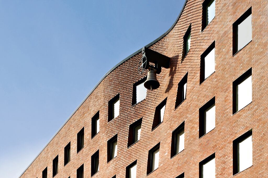 Brick Buildings That Are Actually Cool (PHOTOS)