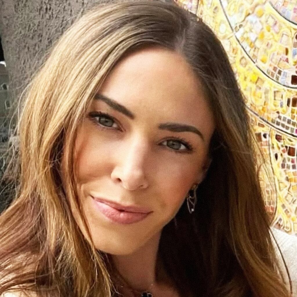 Canadian Actress Recounts Her Terrifying Experience In Ice Custody