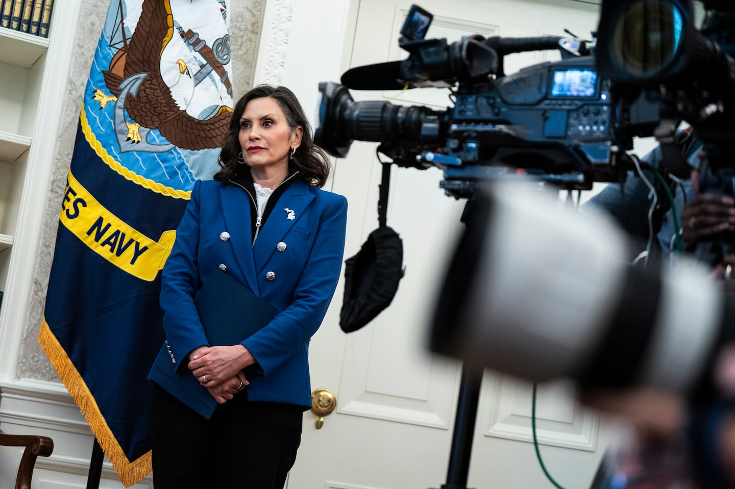 Whitmer Gets ‘Trump Bump’ for Cozying Up to President