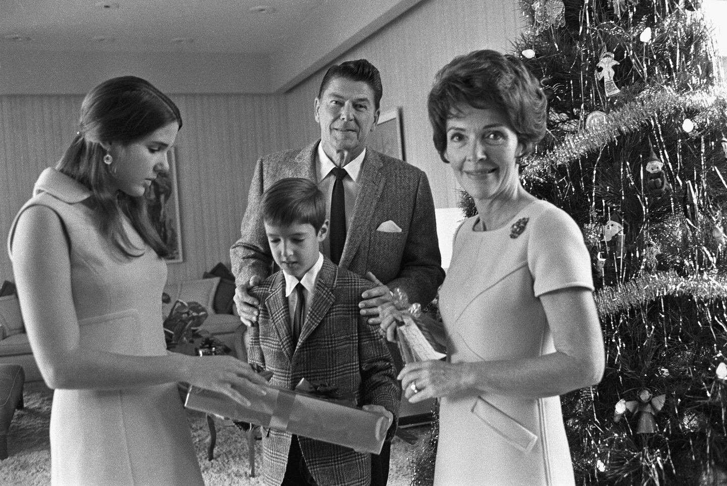 Ronald Reagan’s Daughter Rips Trump’s Presidency: My Dad ‘Would Be ...