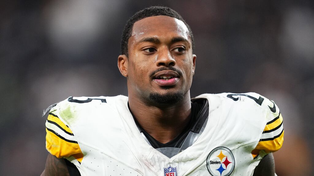 Steelers Star DeShon Elliott Gives Brutal Take on Aaron Rodgers Team-Up