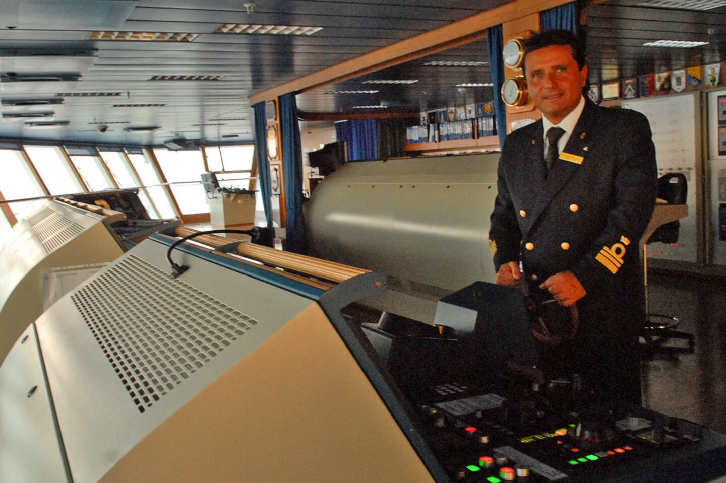 Port Authority Begged Costa Concordia Captain to Return to Ship