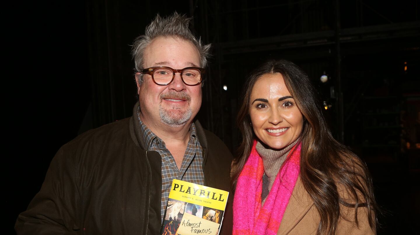 ‘Modern Family’ Star Eric Stonestreet Gets Married to Longtime Partner ...