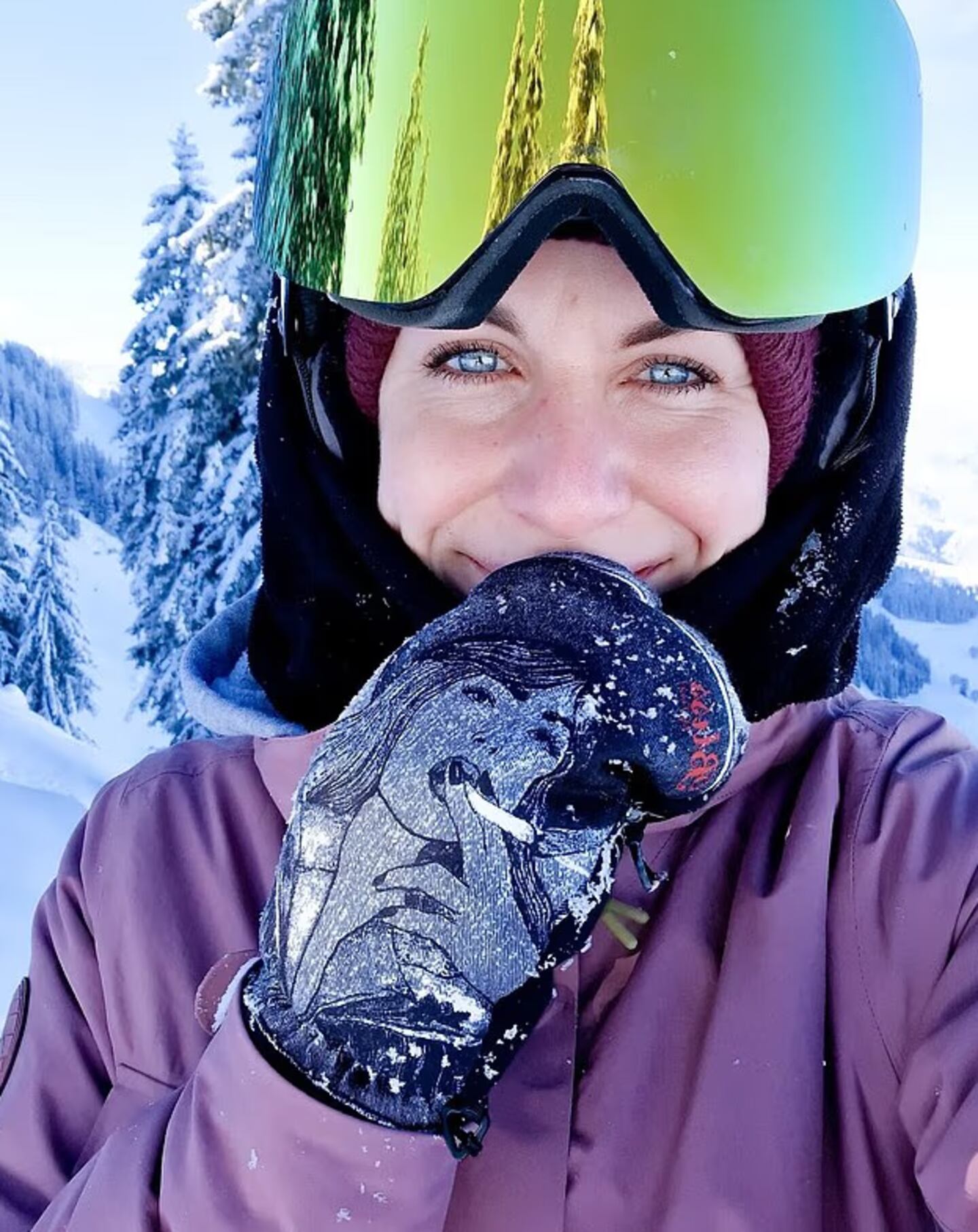 Man ‘Hurting So Much’ After Leaving Girlfriend to Freeze to Death on ...