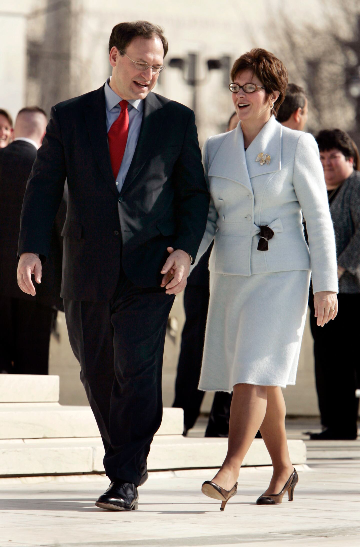 Is Justice Alito Blaming His Wife an (Upside-Down) Red Flag for Their ...