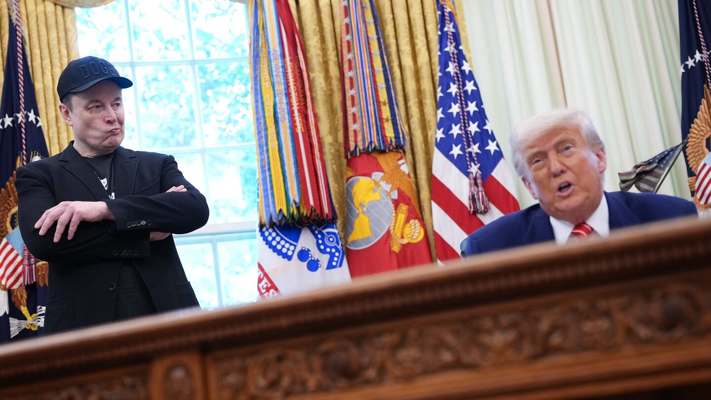 Michael Cohen Warns Musk: Trump ‘Hammer’ Is Going to ‘Drop’