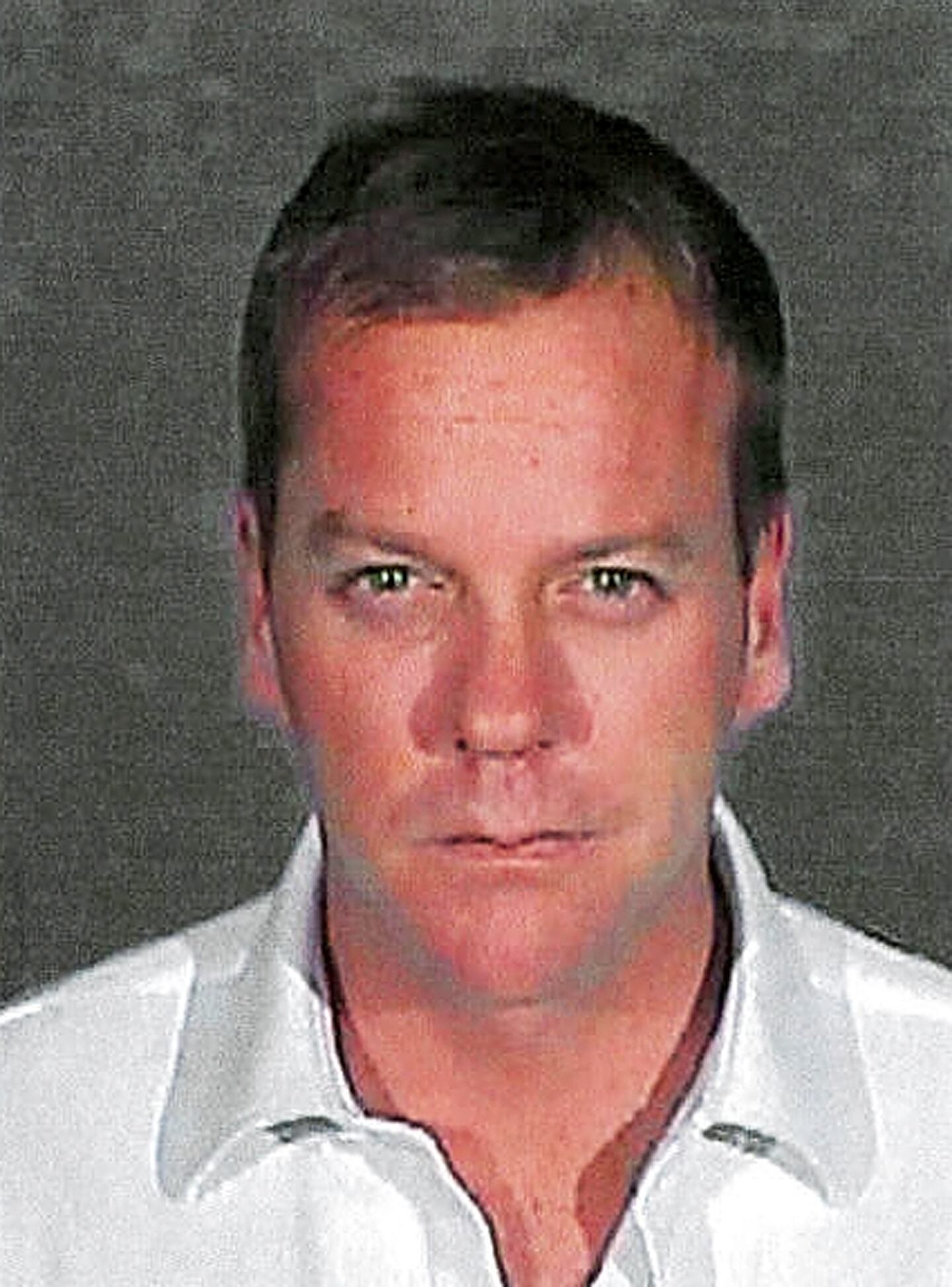 Emmy Winner Kiefer Sutherland Arrested After Rideshare Bust-Up