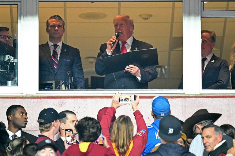Donald Trump, 79, Awkwardly Tries to Commentate Commanders-Lions Game