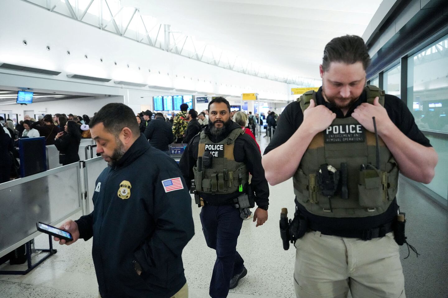 ICE Goons ‘Roam Around’ and Get Coffee After Being Sent to Fix Airports ...