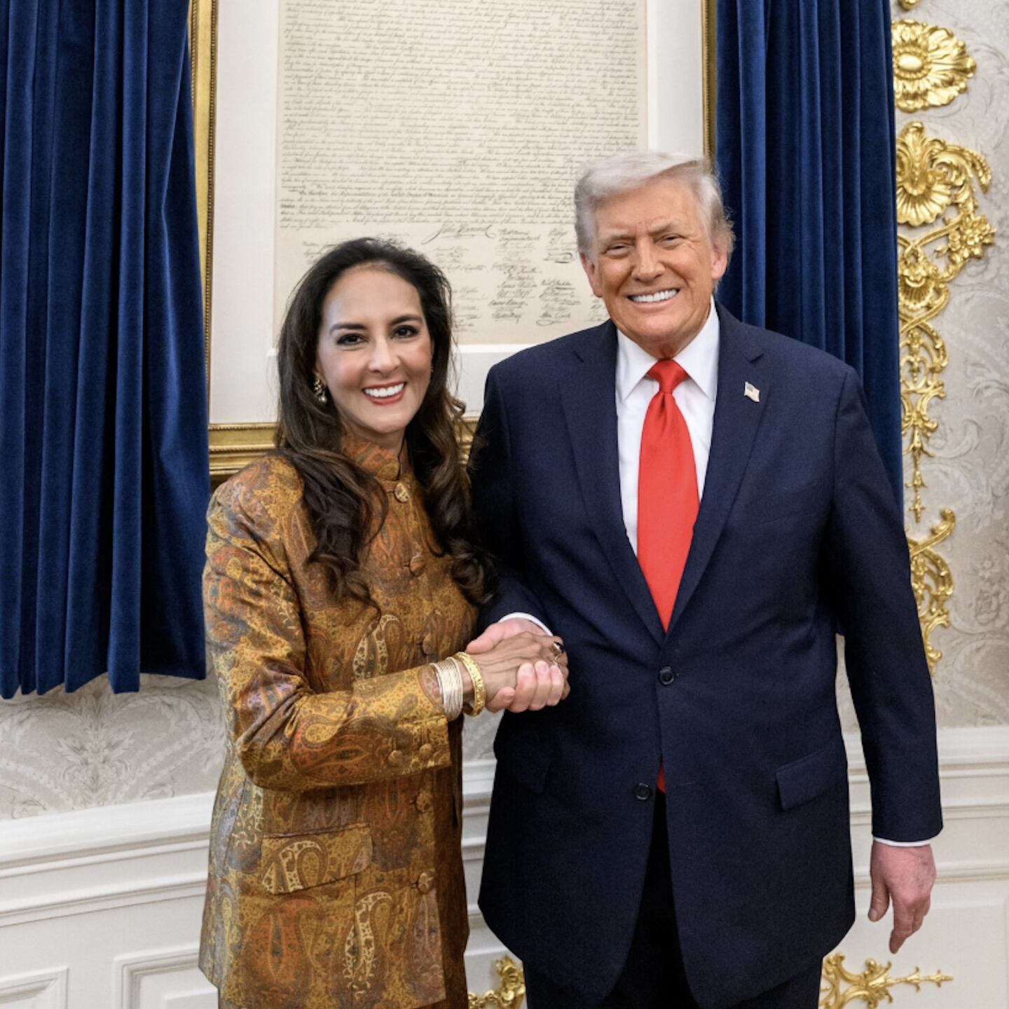 Raging Trump Goon Tries to Flex on ‘Pretentious’ Rival With Head ...