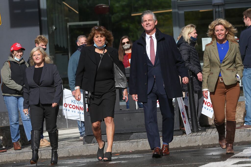 Meet the Misfits Working to Elect RFK Jr. Including Amaryllis Fox ...