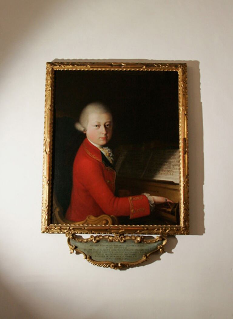 What Mozart Really Looked Like: 14 Portraits of the Composer (Photos ...