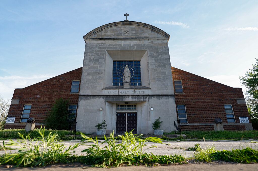 Owner of Pope Leo’s Childhood Home in Chicago Tipped to Jack Up Price