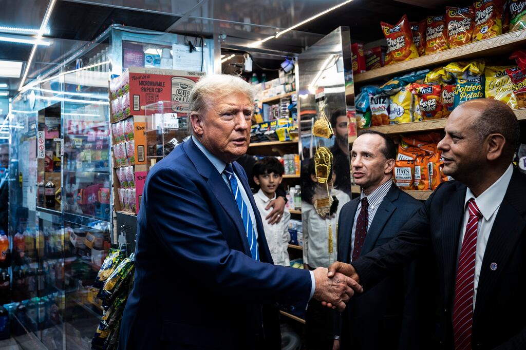 Donald Trump’s Harlem Bodega Visit Should Scare the Heck Out of Democrats