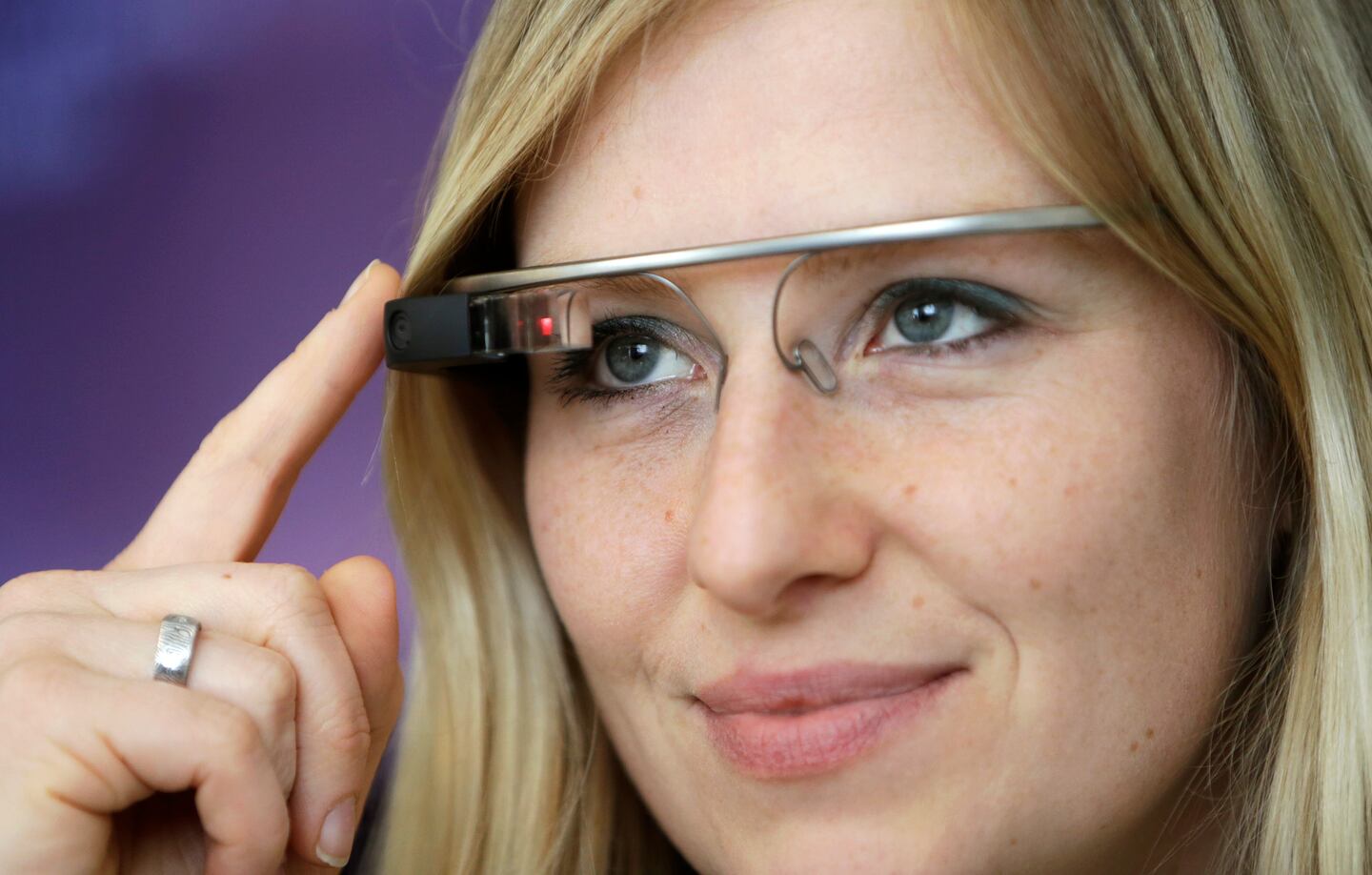 Meta and Ray-Ban’s Smart Glasses Ignore Why Google Glass Failed