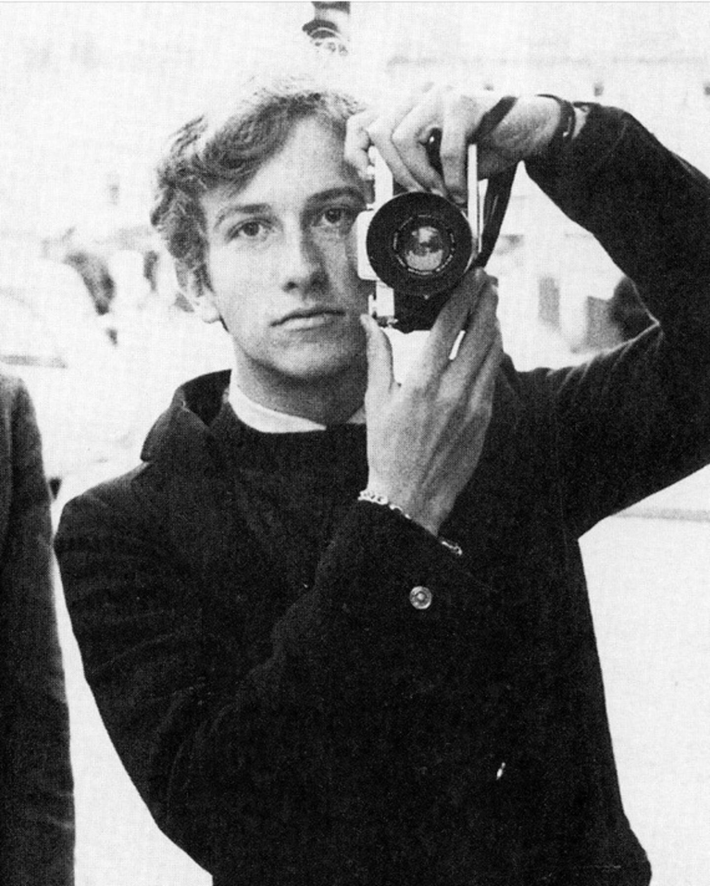 Legendary Foreign Correspondent Chris Dickey Dies in Paris