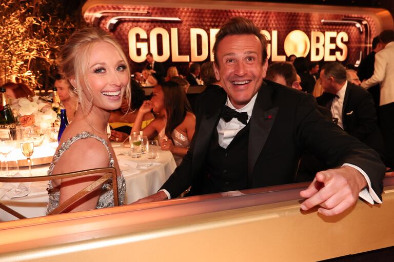 ‘How I Met Your Mother’ Star Jason Segel Gets Engaged to Dancer Kayla ...