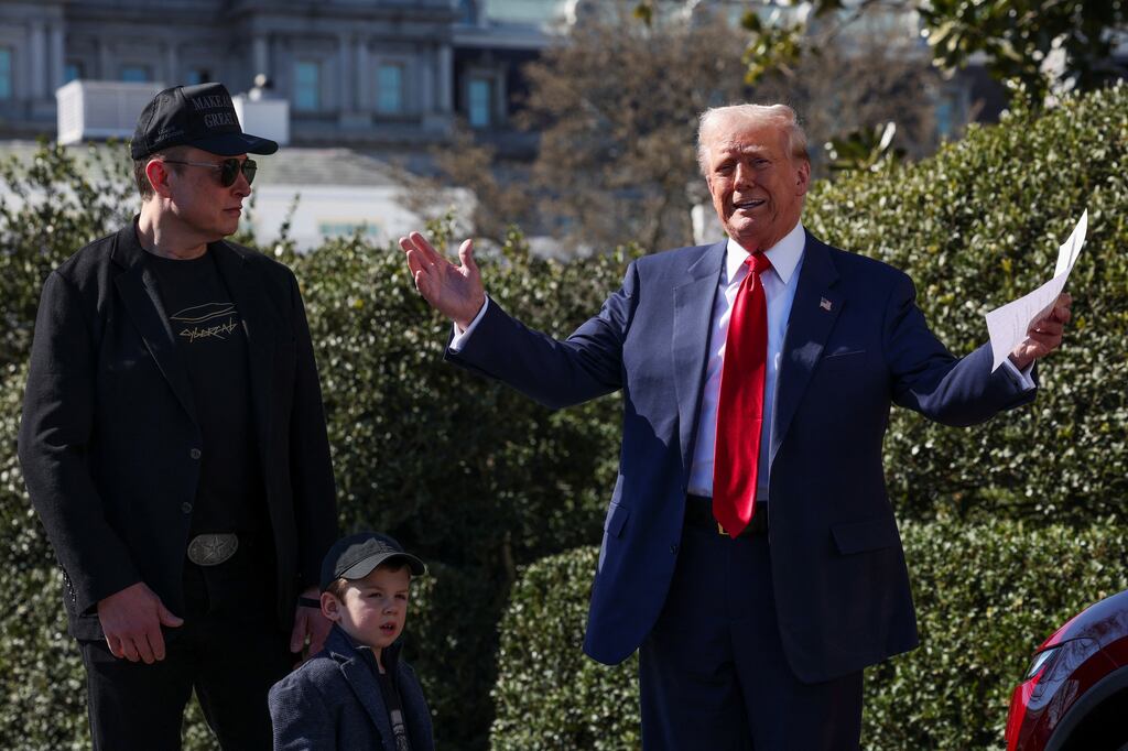 Trump Plays Tesla Car Salesman as Musk’s Net Worth Tanks