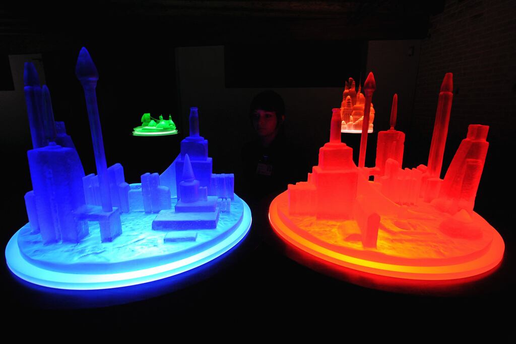 Artist Mike Kelley Dies: See Photos of His Greatest Works