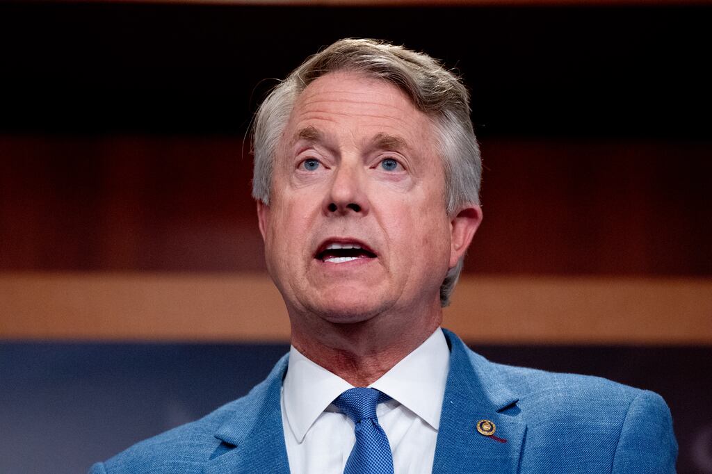 Republican Senator Roger Marshall Ditches Kansas Town Hall After ...