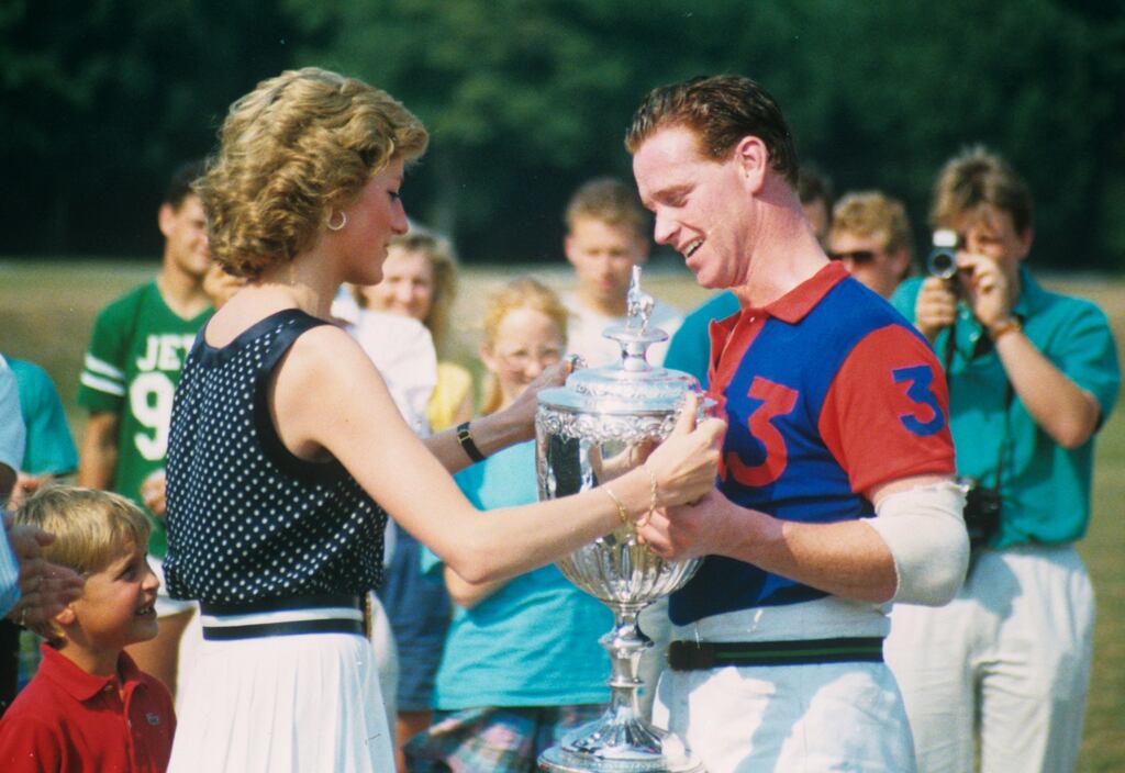 Princess Diana’s Life in Photographs Reflects Star Power, Duty, and ...