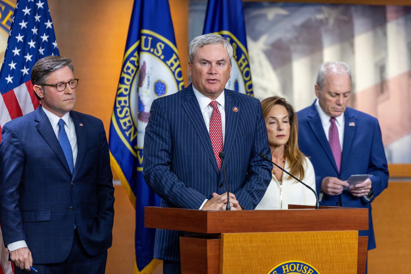MAGA Congressman James Comer Cornered on Trump Family Riches