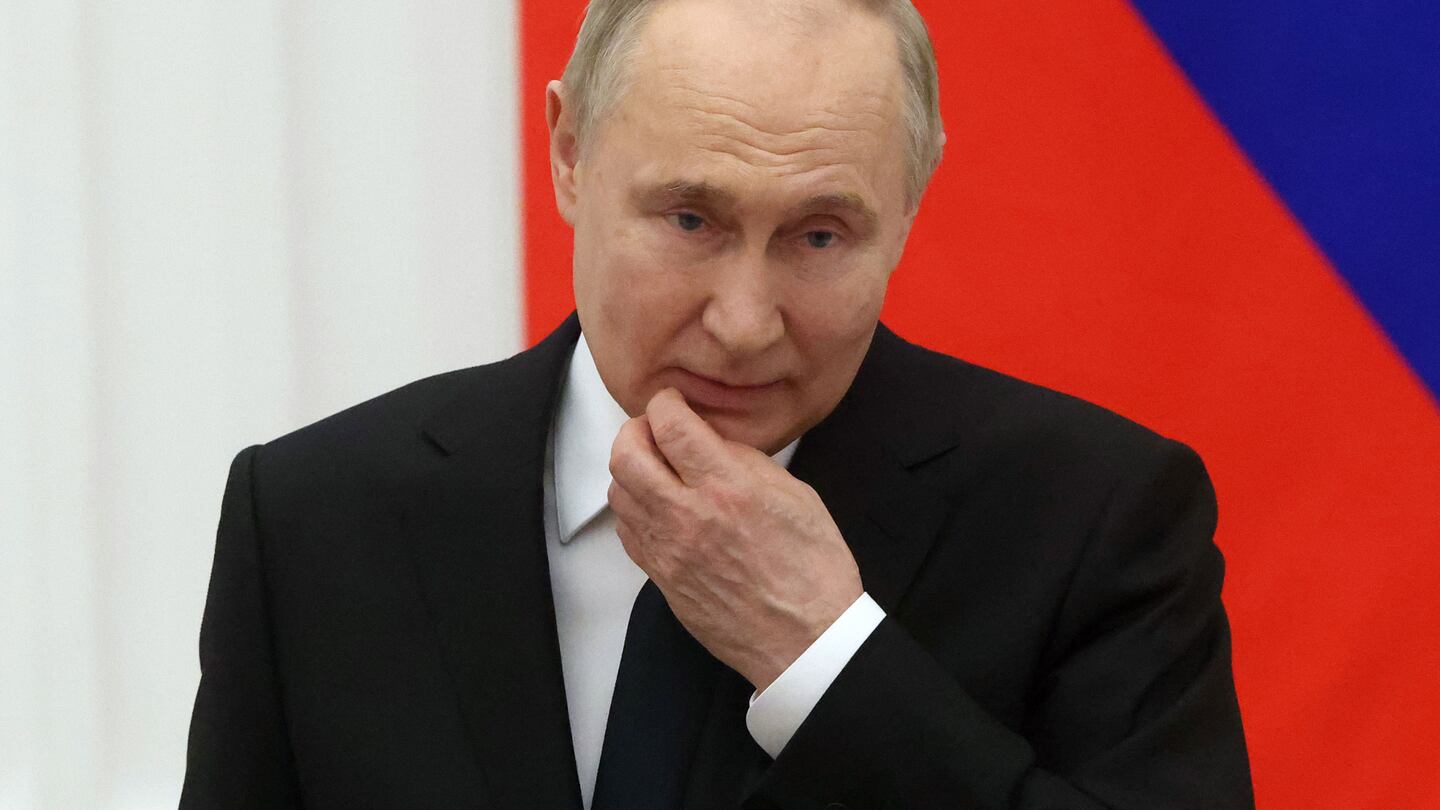 From Donald Trump To Vladimir Putin Sex Scandals That Mired World Leaders