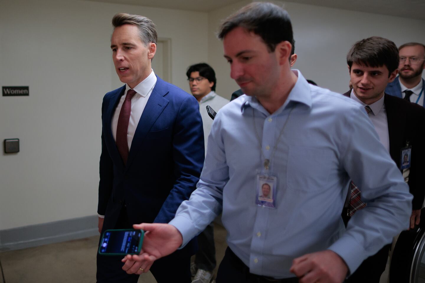 Trump Fed Up With Josh Hawley’s 2028 Games