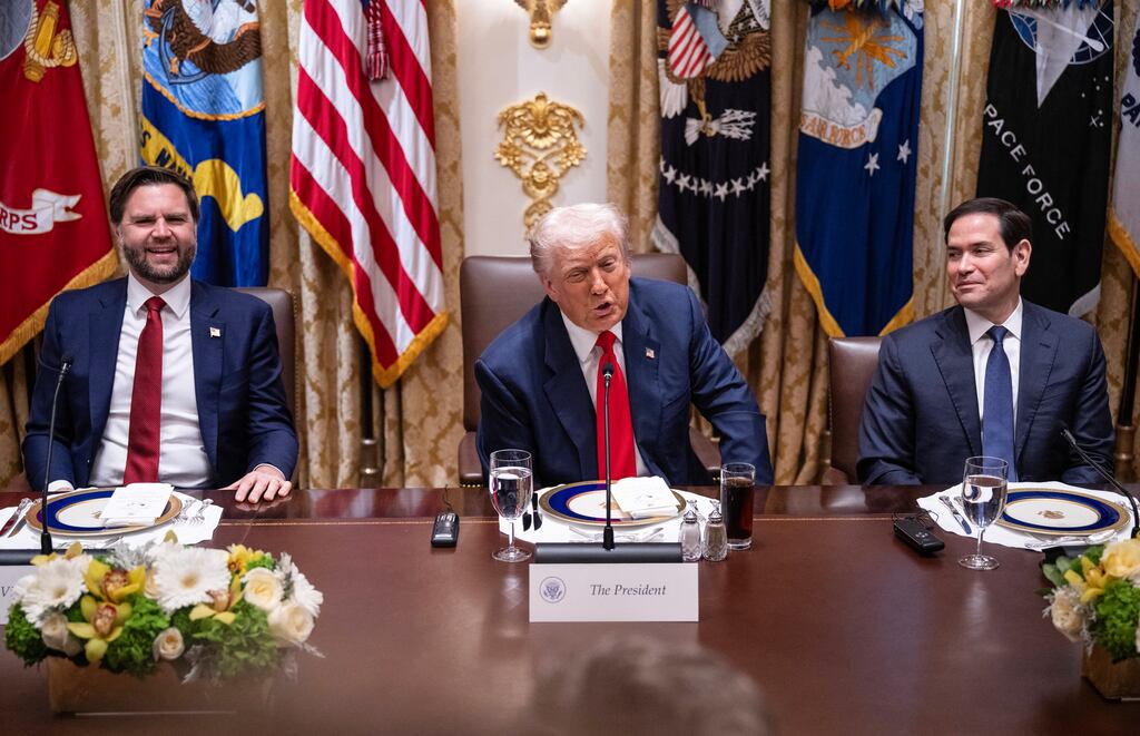 Trump, 79, Thirsts Over Another Woman’s Lips After Leavitt