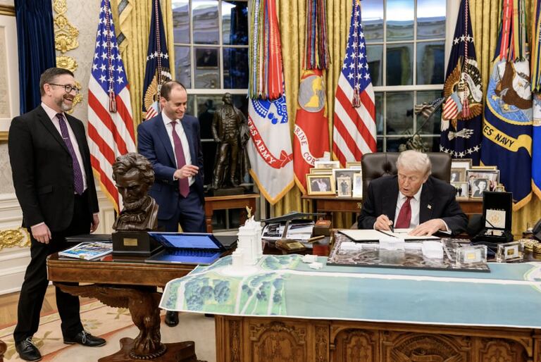 Giant Cost of President Donald Trump's Monstrous ‘Arc de Trump’ Revealed