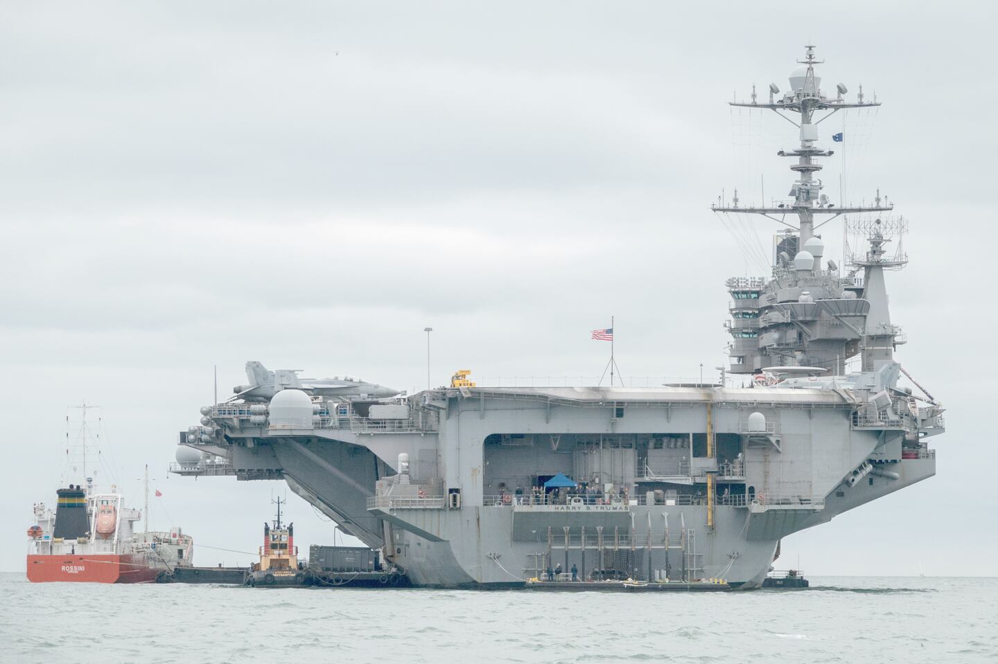 Another $70 Million F/A-18 Super Hornet Fighter Jet Sinks Into Sea ...