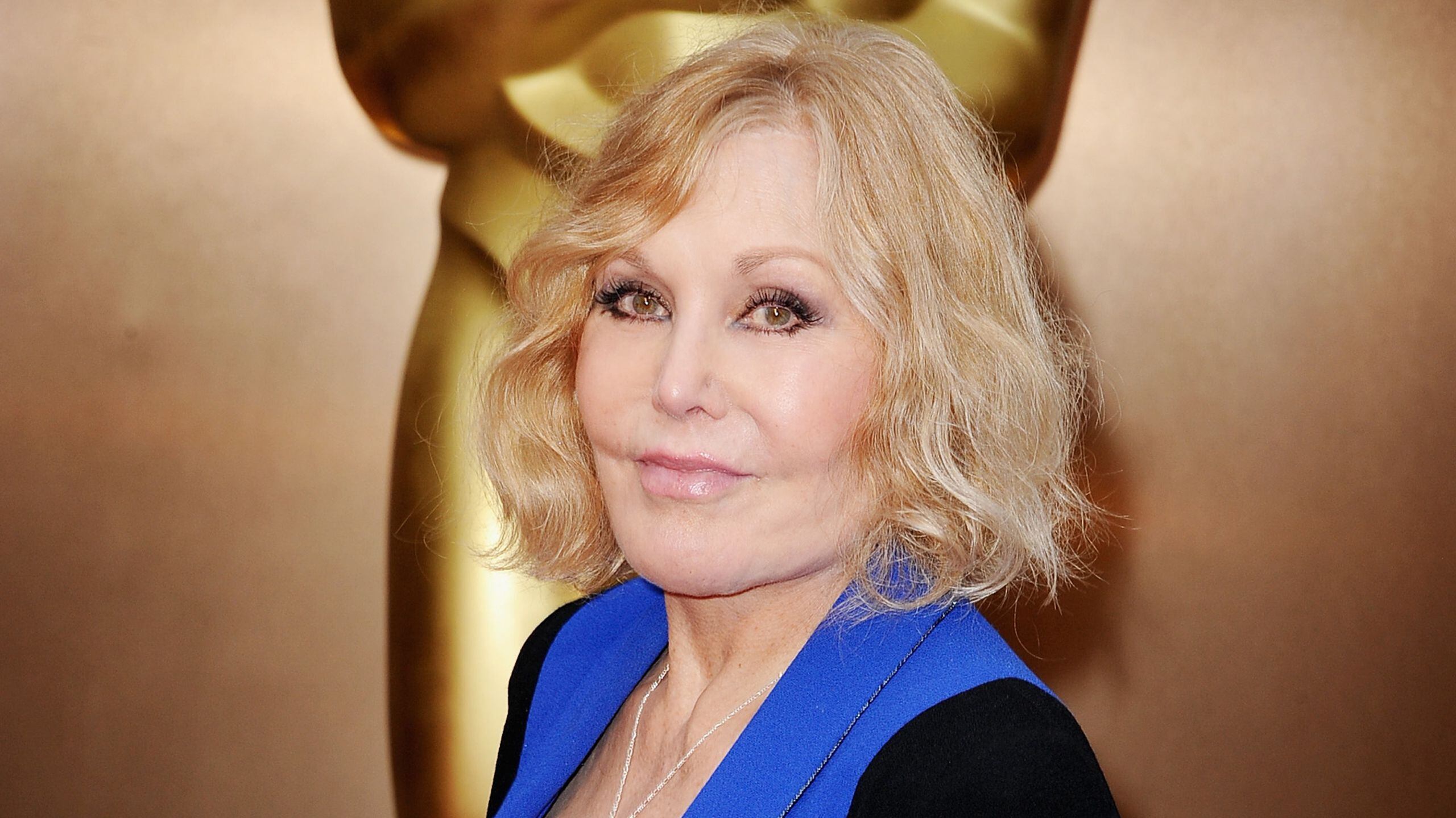 Kim Novak Plastic Surgery Kim Novak Attending The Her Hand And